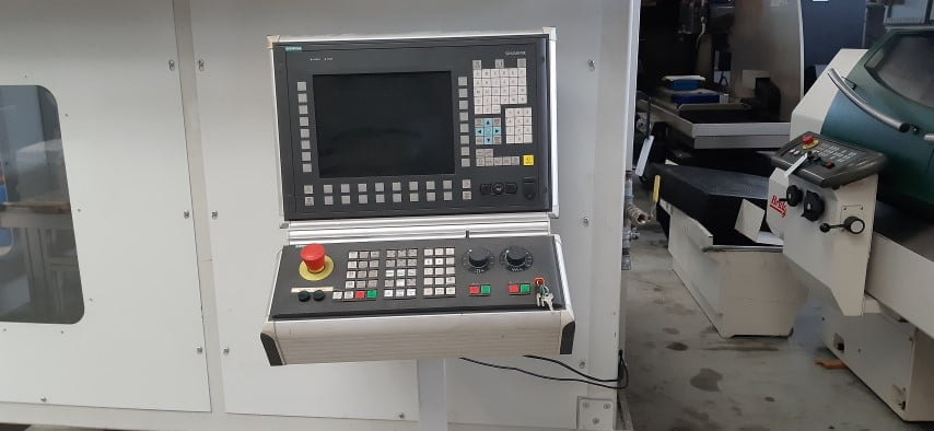 Berg 800x600x300xF5 | Hop Machines